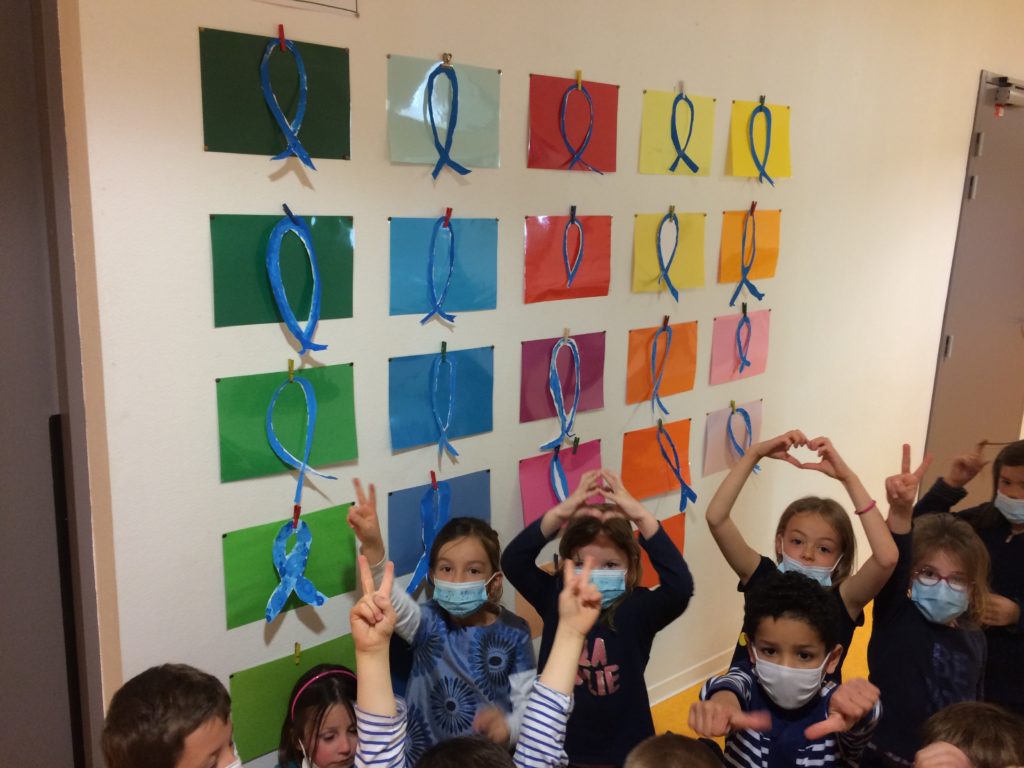 [Solidarité] Tous en bleu pour l’autisme le 2 avril – les photos et les ...